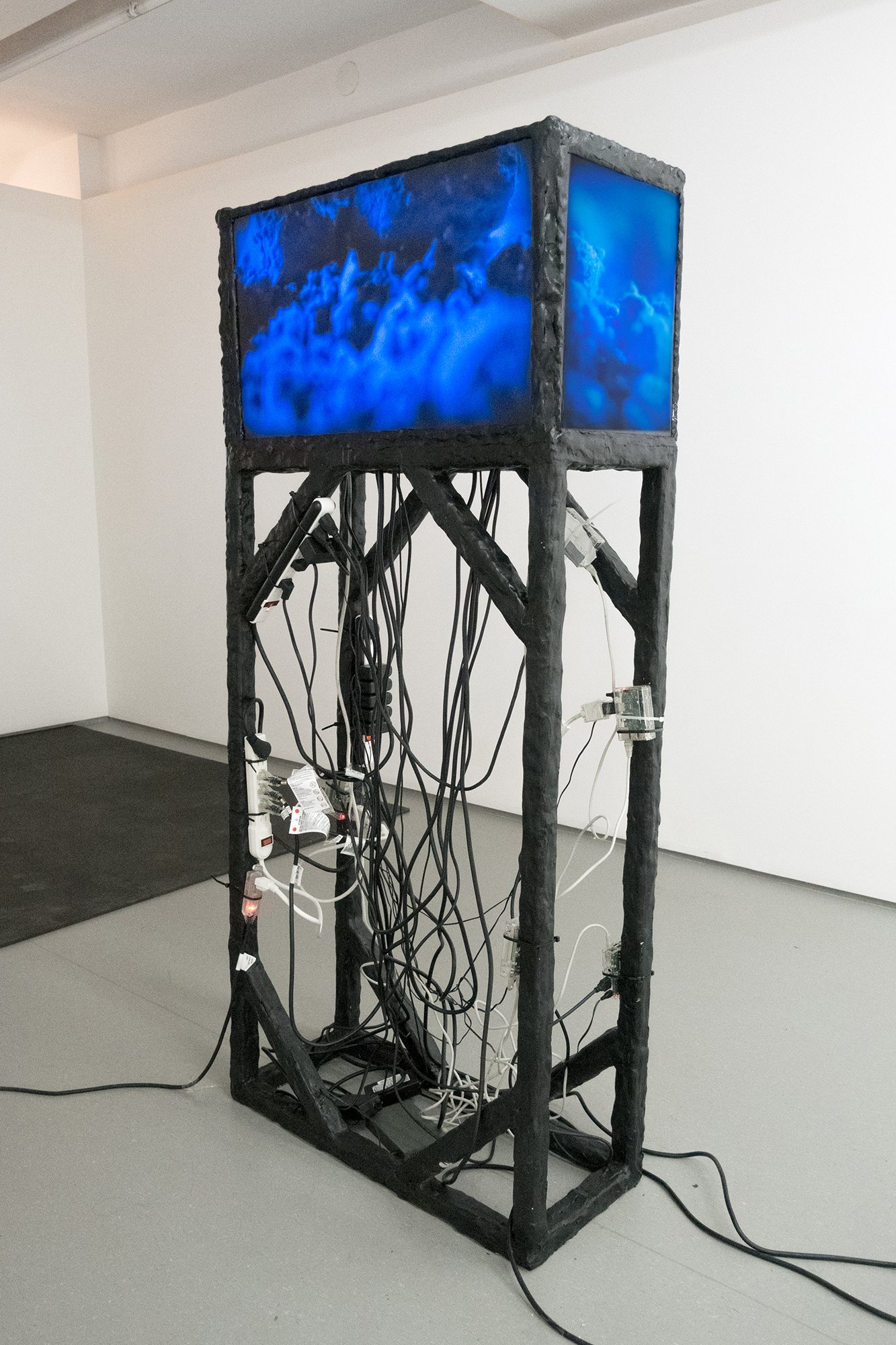 Four Winds Installation – Geoffrey Pugen